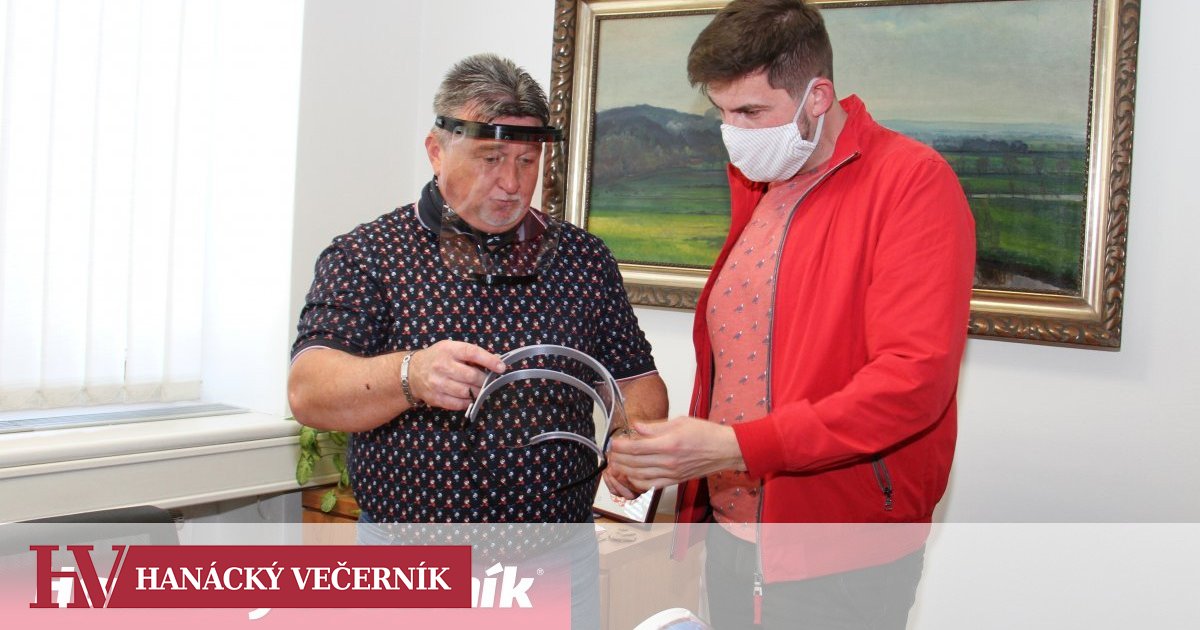 Průmyslovka vyrobila ochranné štíty pro dětské domovy | Hanácký ...